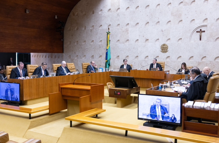 Maioria do STF vota por manter símbolos religiosos em órgãos públicos ... Maioria do STF vota por manter símbolos religiosos em órgãos públicos ...